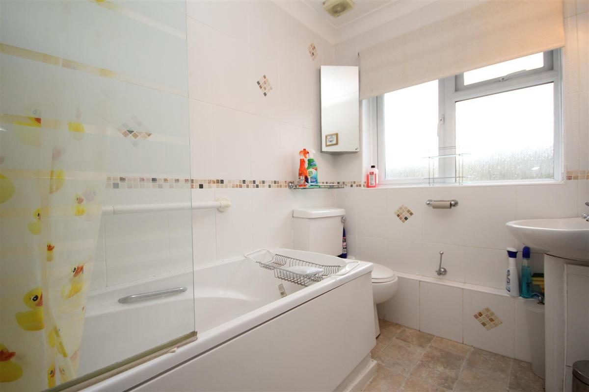 2 bedroom apartment for rent Hunter House Surrey, GU1 3LQ | UniHomes