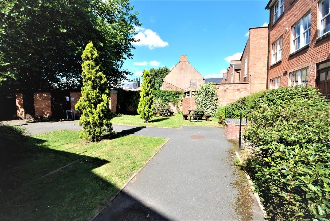 6 bedroom apartment for rent George Street, Leamington Spa, CV31 1HA | UniHomes