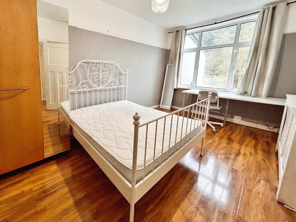 4 bedroom house for rent Lees Hall Crescent Manchester, M14 6XZ | UniHomes