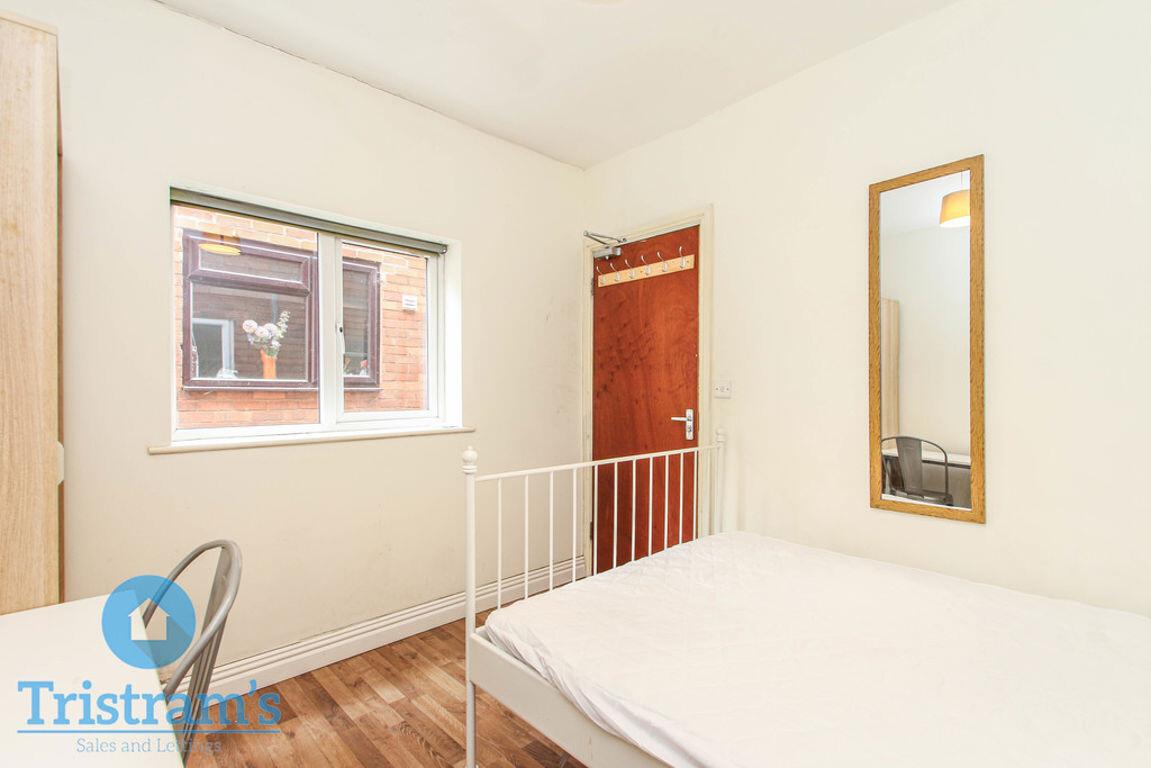 6 bedroom house for rent Beeston Road Nottingham, NG7 2JQ | UniHomes