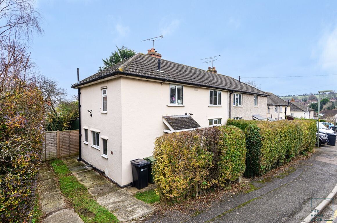 4 bedroom house for rent The Oval Surrey, GU2 7TZ | UniHomes