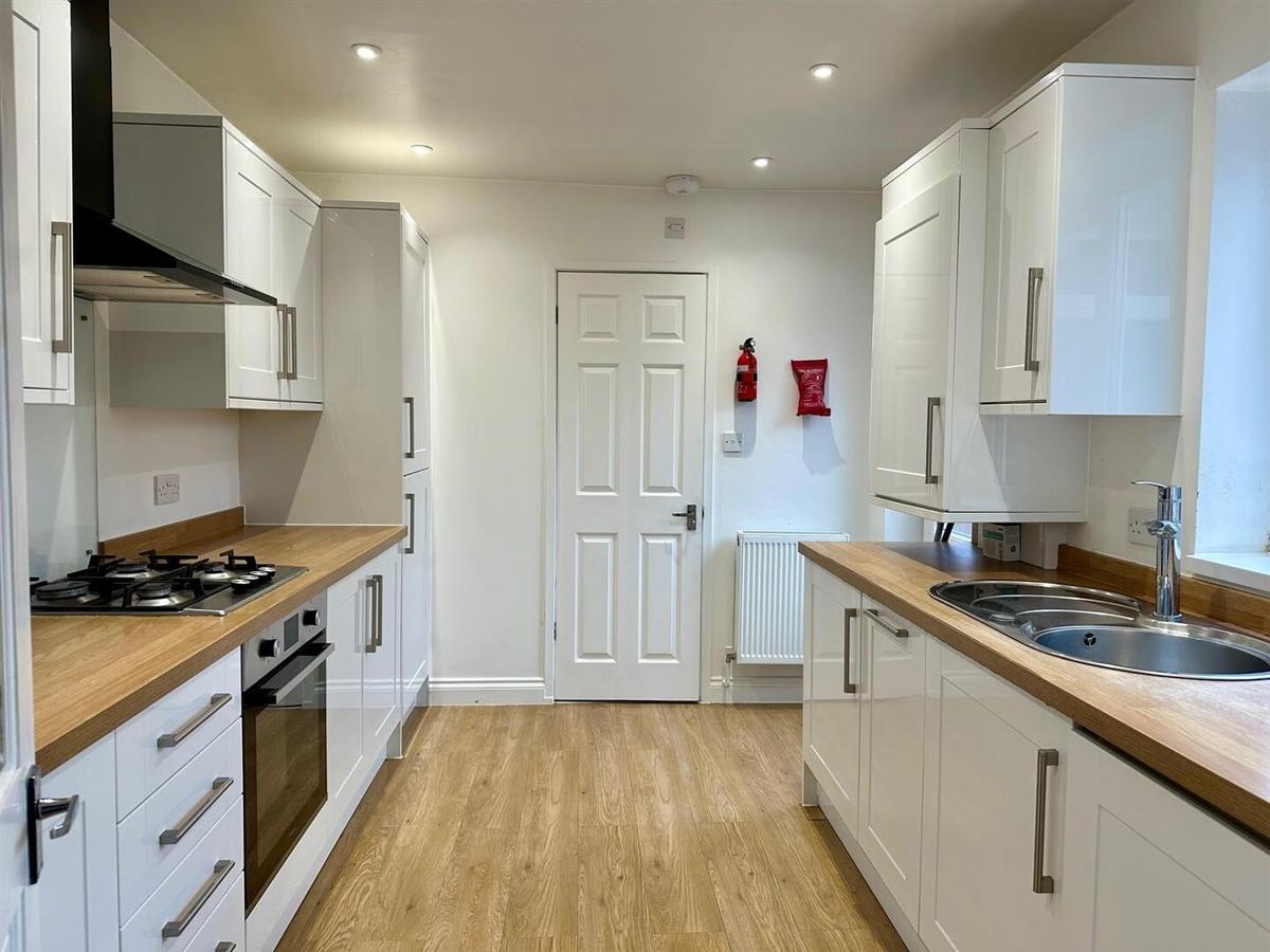 4 bedroom apartment for rent Ancrum Street Newcastle, NE2 4LR | UniHomes