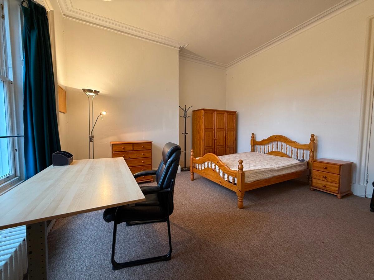 4 bedroom apartment for rent Marchmont Road Edinburgh, EH9 1HZ | UniHomes