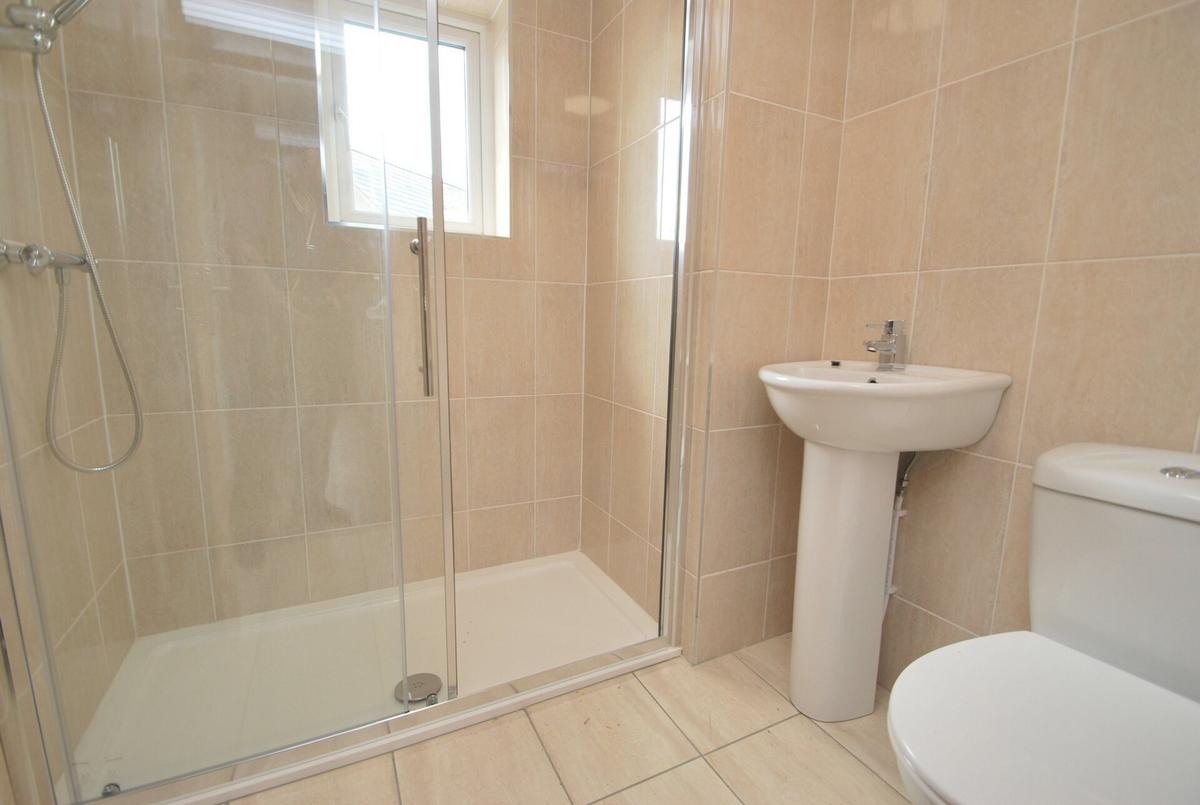 8 bedroom house for rent Cathays Terrace Cardiff, CF24 4HU | UniHomes