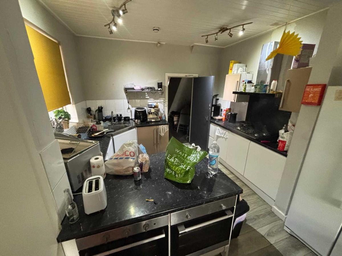 8 bedroom house for rent Egerton Road Manchester, M14 6RD | UniHomes