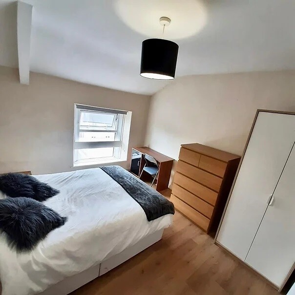 6 bedroom house for rent Brunswick Street Brunswick Swansea, SA1 4JP ...