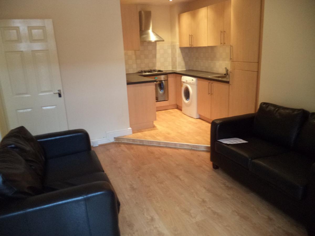3 bedroom apartment for rent Bayswater Road Newcastle, NE2 3HS | UniHomes