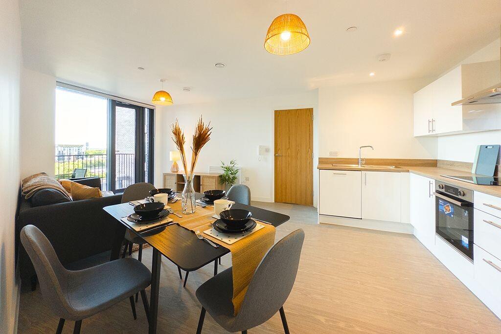 2 bedroom apartment for rent 30 Oldfield Road Manchester, M5 4ZP | UniHomes