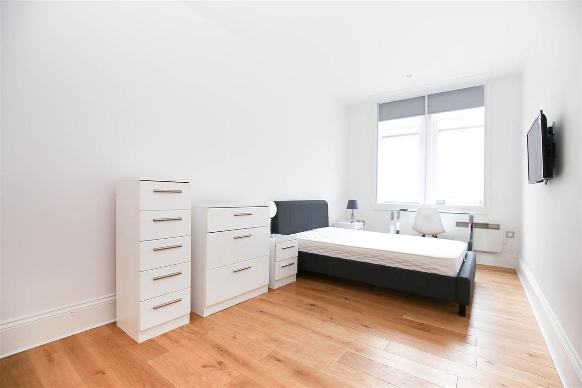 3 bedroom apartment for rent Chaucer Building Newcastle, NE1 5JE | UniHomes