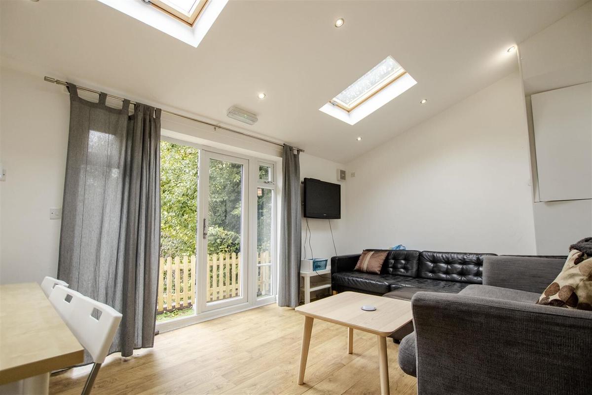 8 bedroom house for rent Harrow Road, Birmingham, B29 7DW | UniHomes