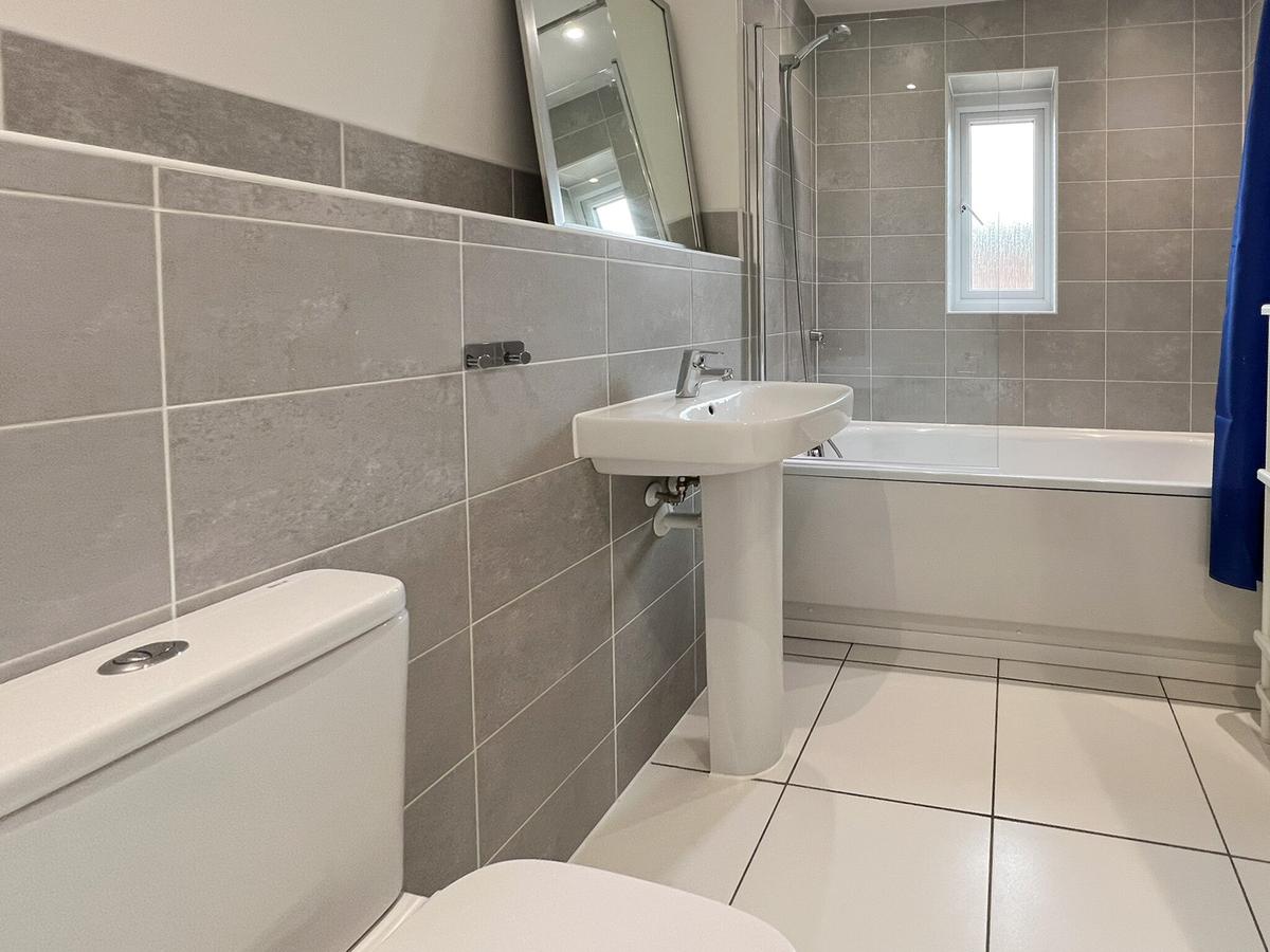 4 bedroom house for rent Edward Parker Road, Stoke Gifford Bristol ...