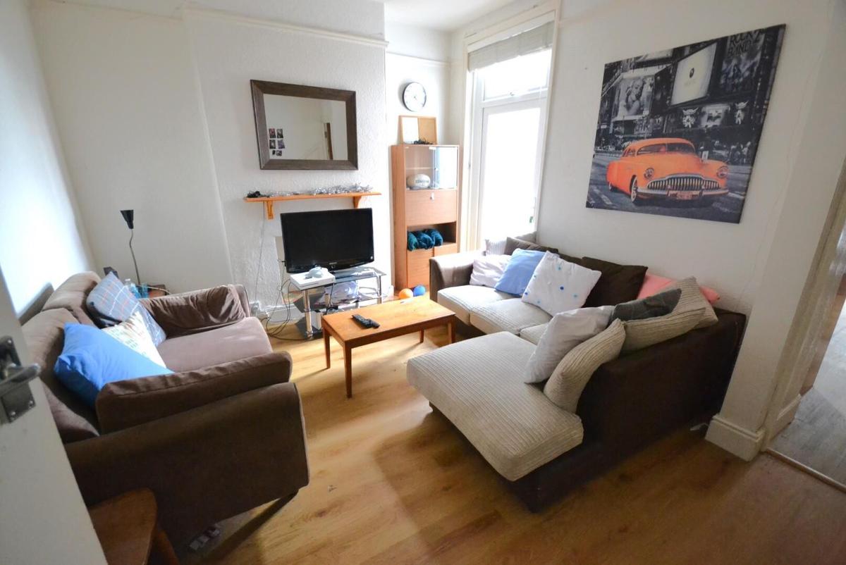 6 bedroom house for rent Monks Road, Exeter, EX4 7AY | UniHomes