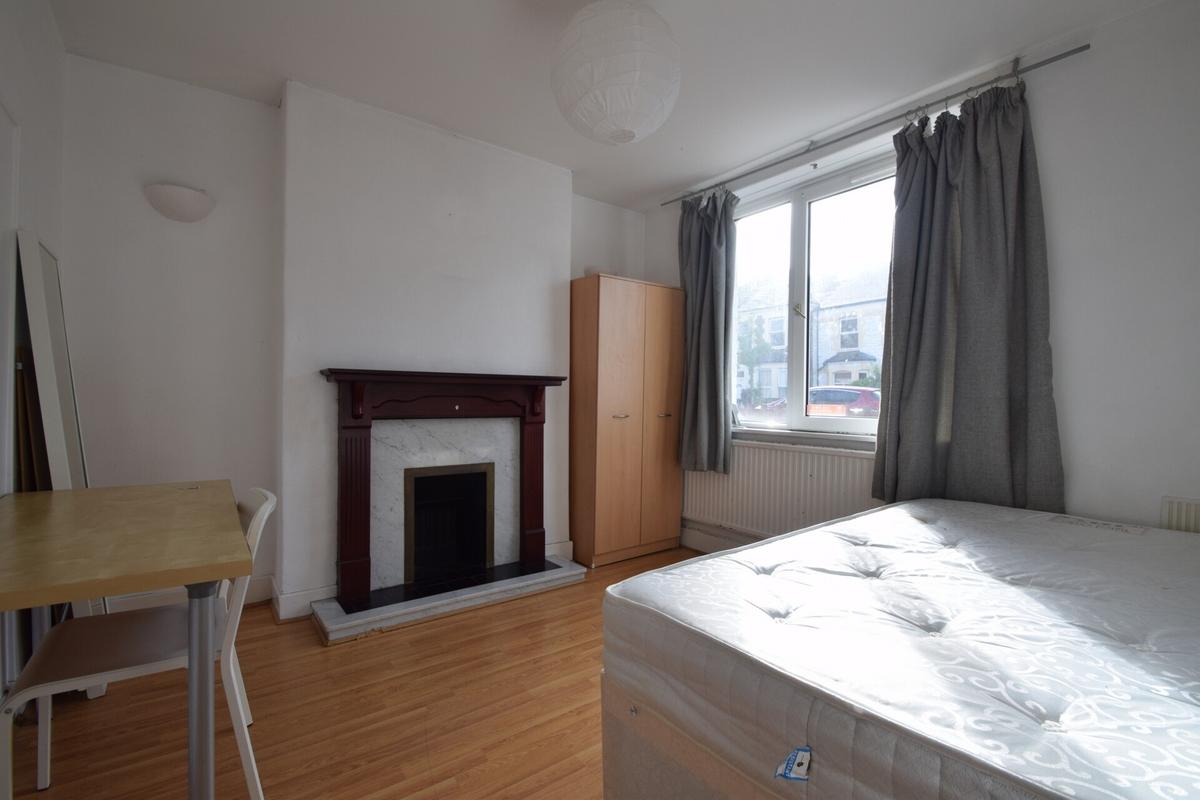 6 bedroom house for rent Harriet Street, Cardiff, CF24 4BX | UniHomes