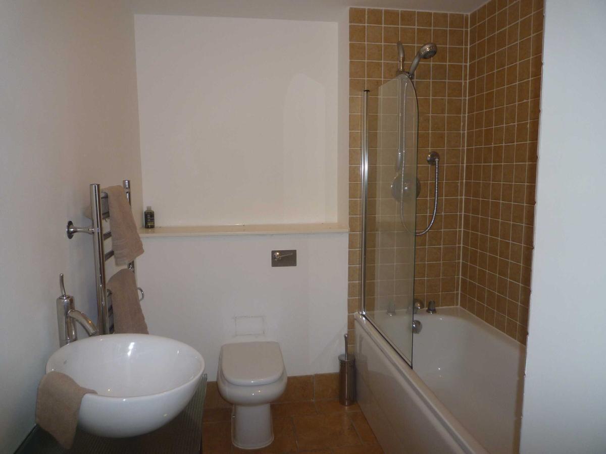 2 bedroom house for rent City Gate 1 Manchester, M15 4JT | UniHomes