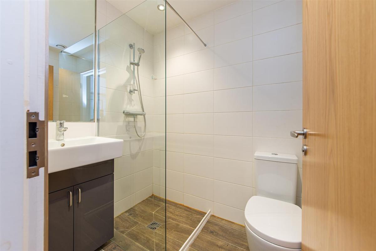 3 bedroom apartment for rent Chaucer Building Newcastle, NE1 5JE | UniHomes