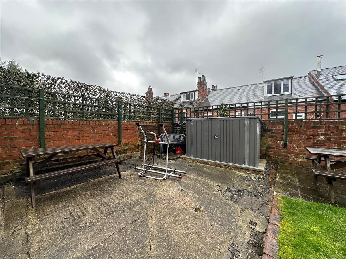 4 bedroom house for rent Kirkstall Road, Sheffield, S11 8XJ | UniHomes