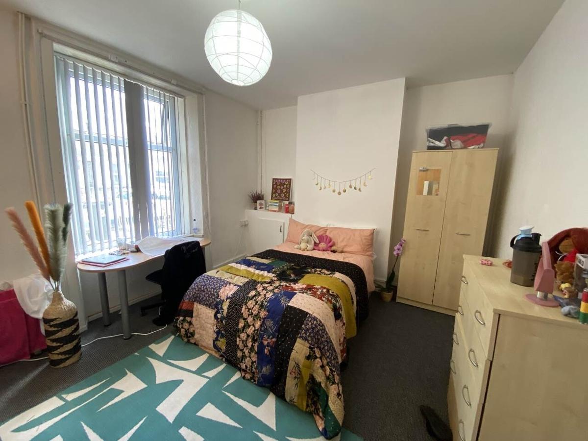 6 bedroom house for rent Woodville Road Cardiff, CF24 4DW | UniHomes