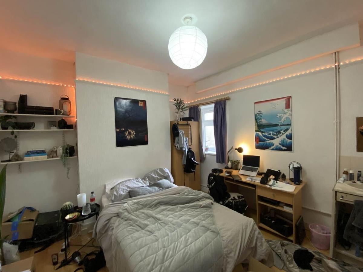 6 bedroom house for rent Woodville Road Cardiff, CF24 4DW | UniHomes