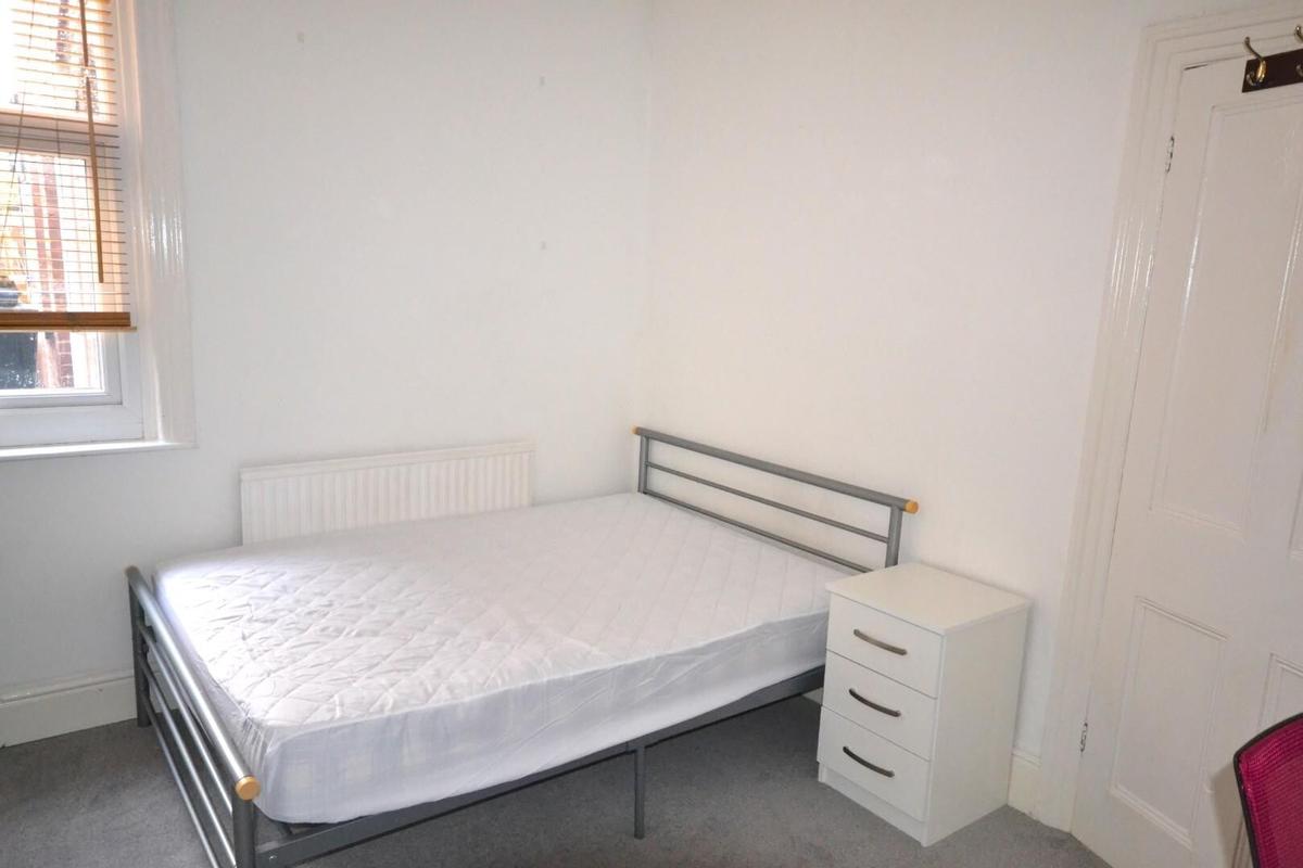 4 bedroom house for rent Magdalen Road, Exeter, EX2 4TU | UniHomes