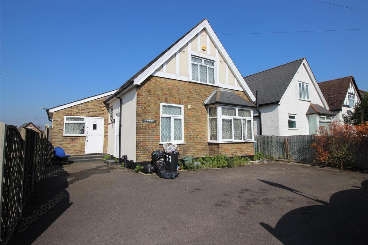 6 bedroom house for rent Royal Lane London, UB8 3QT | UniHomes