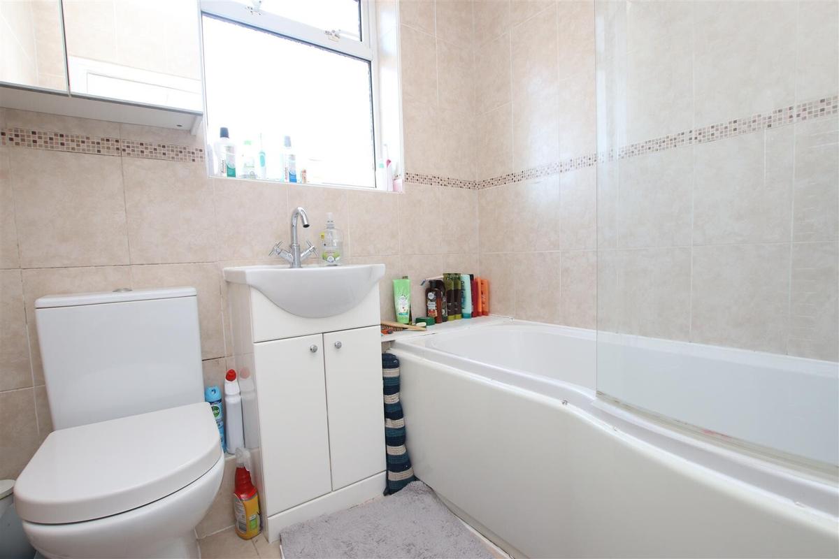 4 bedroom house for rent Lodge Causeway, Bristol, BS16 3RA | UniHomes