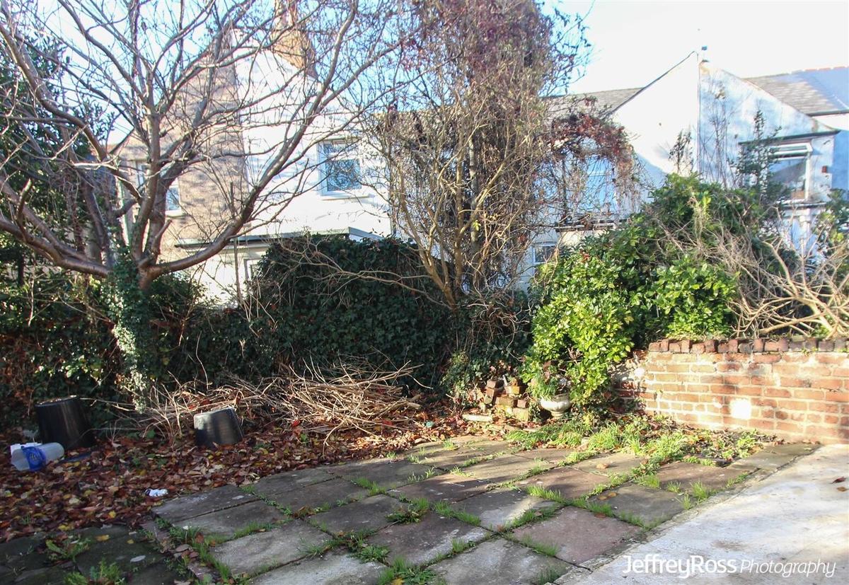 6 bedroom house for rent Cathays Terrace Cardiff, CF24 4HU | UniHomes