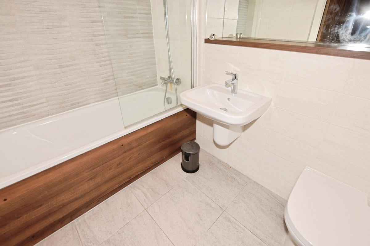 3 bedroom house for rent One Regent Road Manchester, M3 4AY | UniHomes