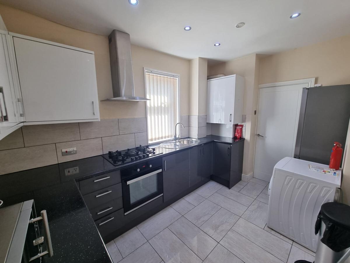 4 bedroom house for rent Manchester, Manchester, M14 7NF | UniHomes
