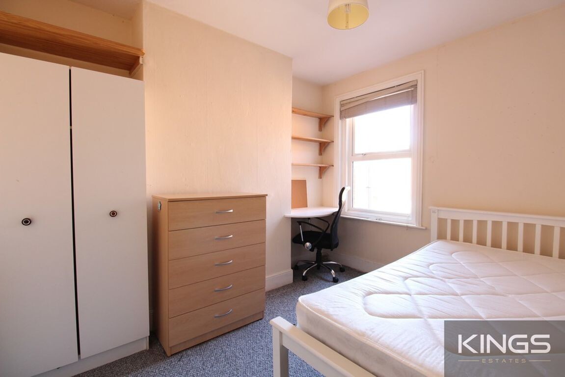 4 bedroom house for rent Highfield Lane, Southampton, SO17 1QA | UniHomes