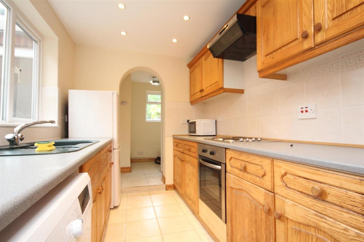 4 bedroom house for rent New Cross Road, Surrey, GU2 9NS | UniHomes
