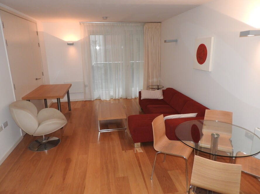 2 bedroom house for rent Lumiere Building Manchester, M15 4QL | UniHomes