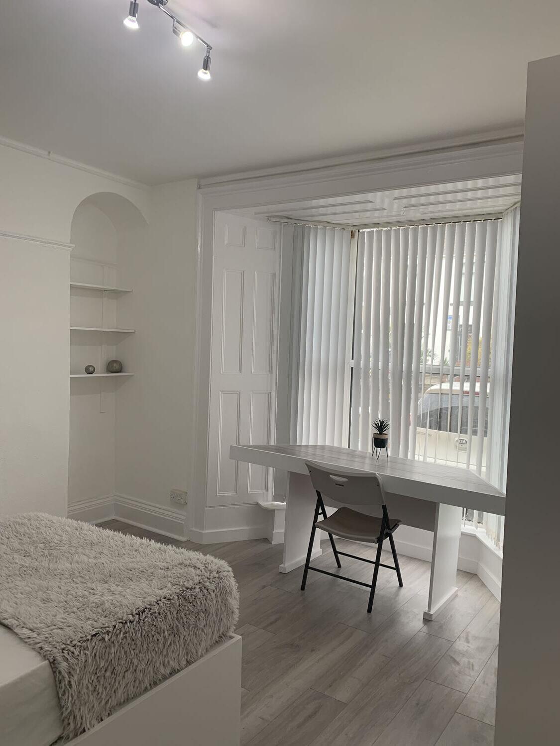 7 bedroom house for rent Brunswick Street Swansea, SA1 4JP | UniHomes