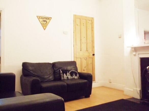 5 bedroom house for rent Wordsworth Road Leicester, LE2 6EB | UniHomes