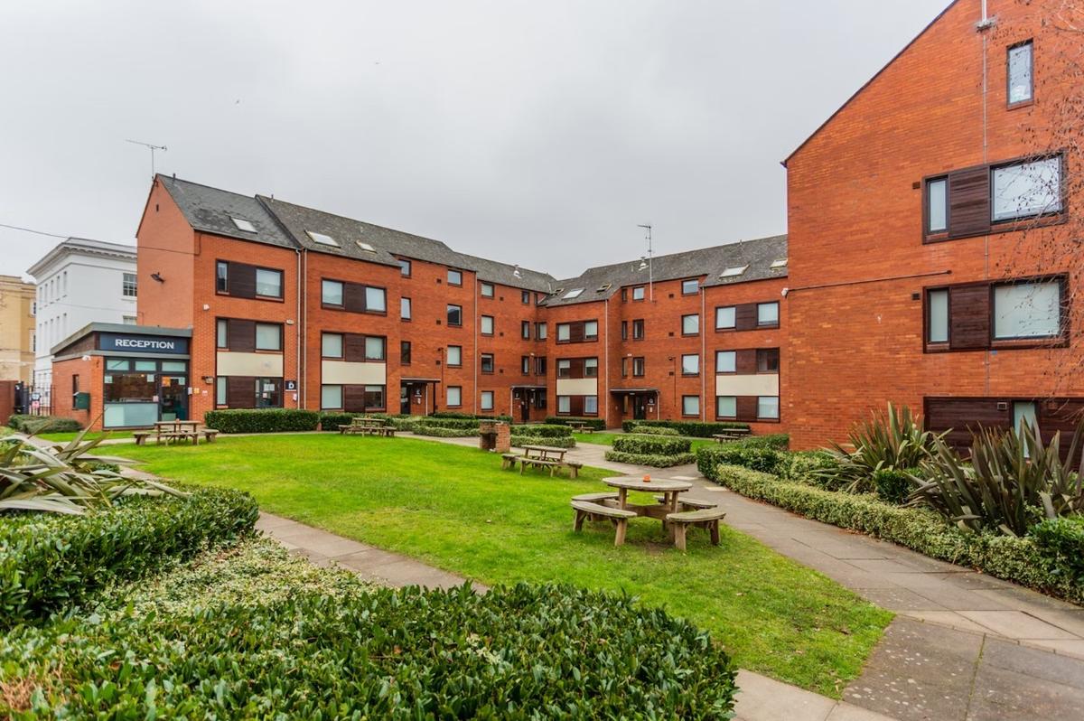 Regents Court, Leicester Student Halls | UniHomes