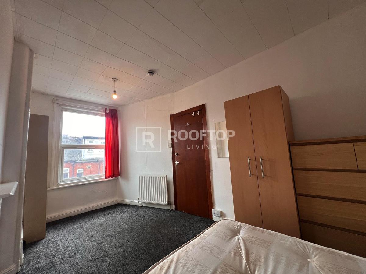 5 bedroom house for rent Walmsley Road Leeds, LS6 1NG | UniHomes