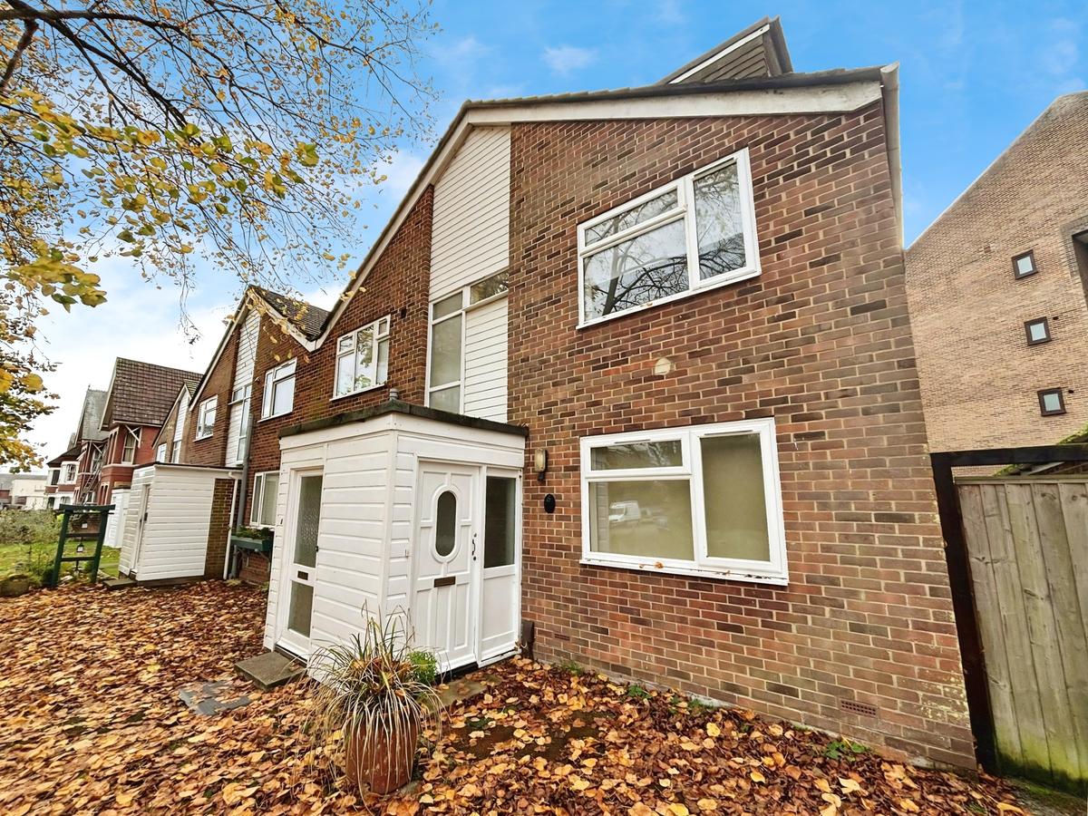 3 bedroom apartment for rent Brookvale Road Southampton, SO17 1QN ...