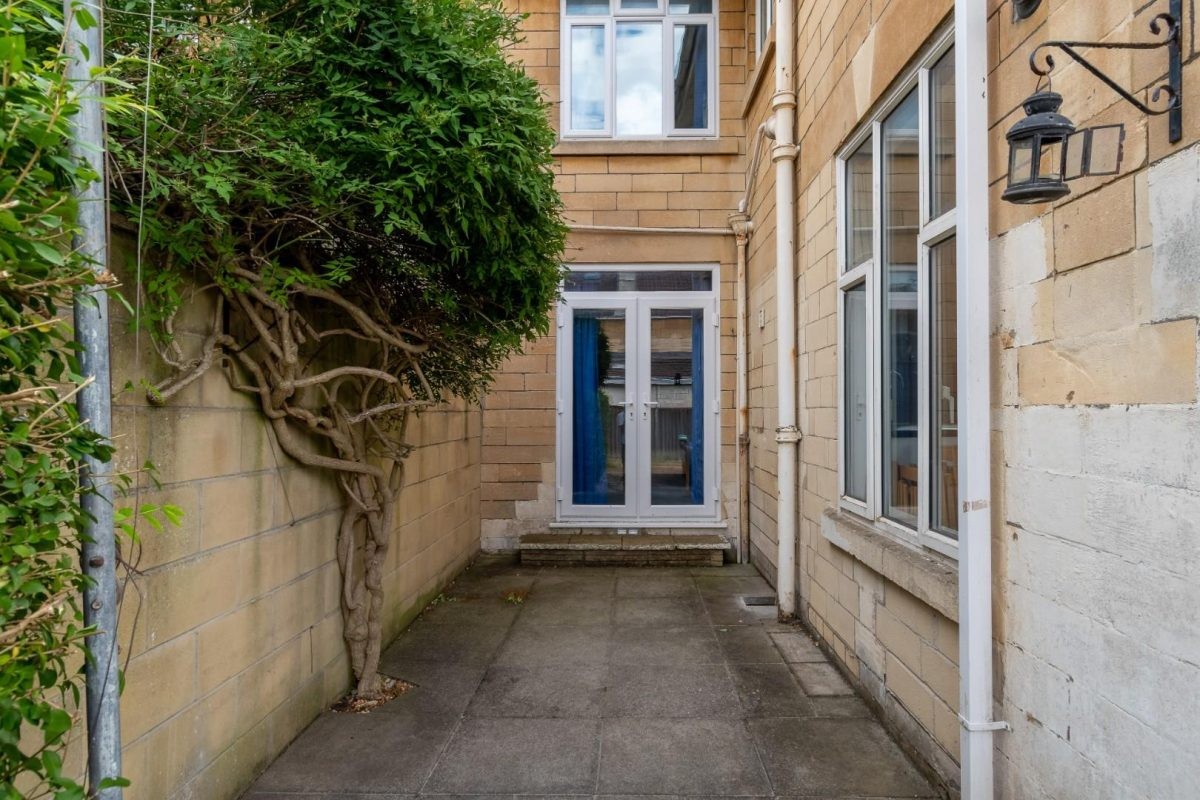 6 bedroom house for rent Combe Park Bath, BA1 3NE | UniHomes