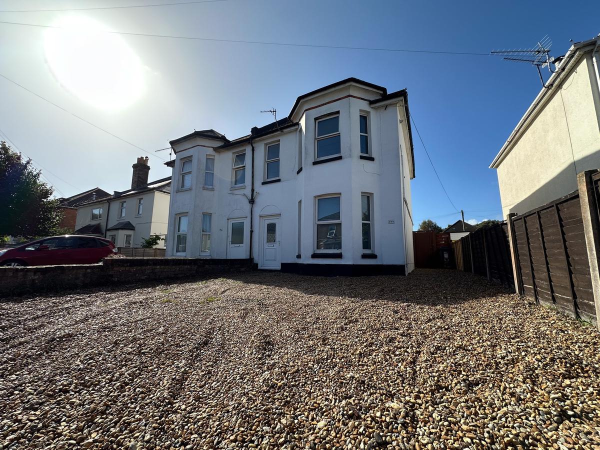 5 bedroom house for rent Stewart Road Bournemouth, BH8 8PB | UniHomes