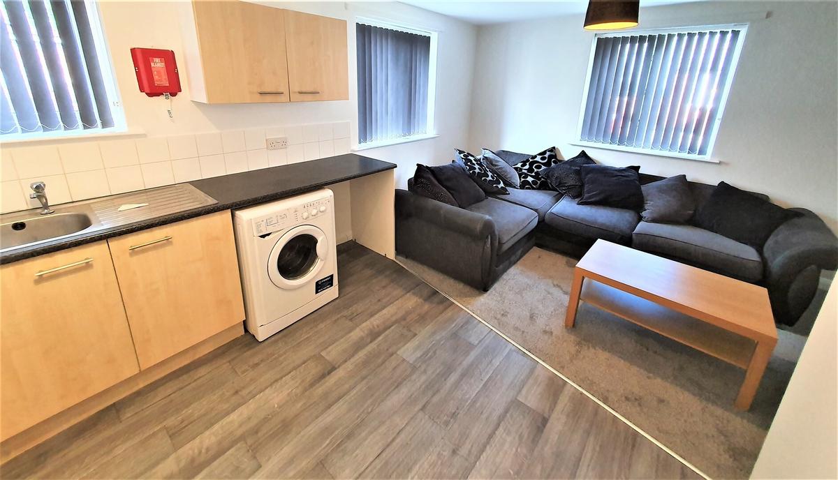 2 bedroom house for rent 50 - 56 De Grey Street Hull, HU5 2SA | UniHomes