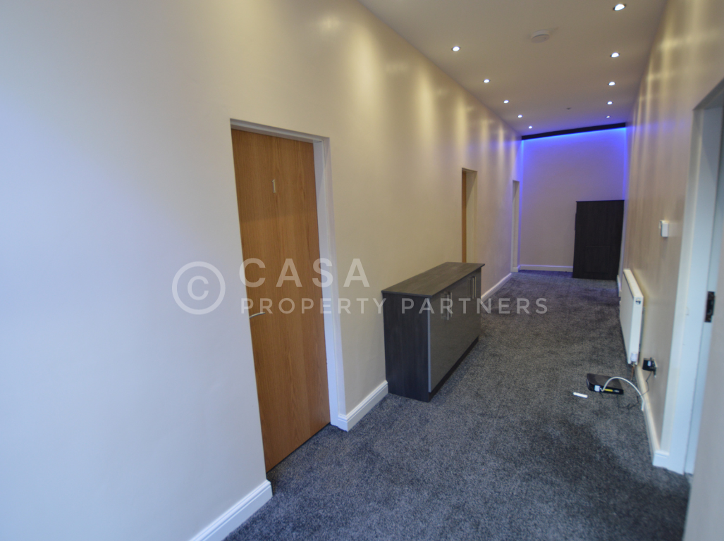 4 bedroom apartment for rent Cliff Road Leeds, LS6 2ET | UniHomes