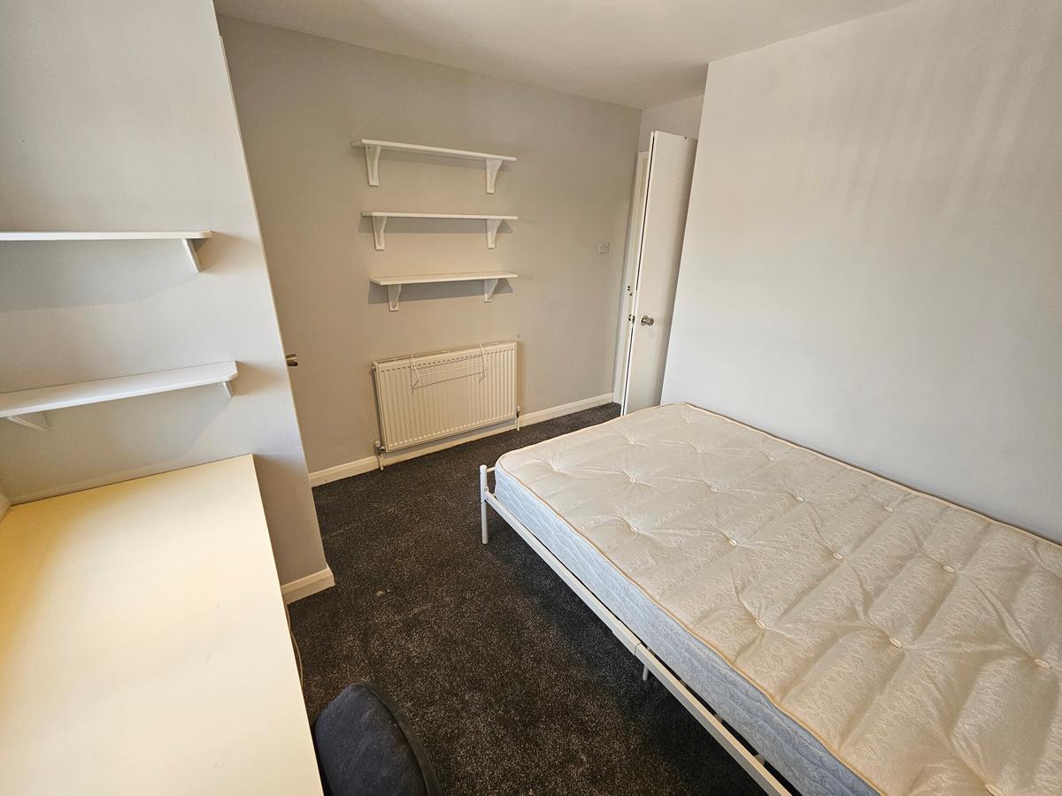 2 bedroom house for rent De Grey Street Hull, HU5 2SA | UniHomes