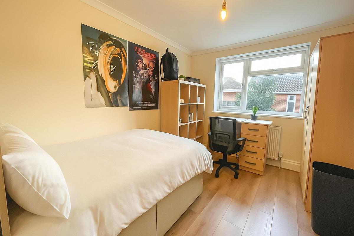 3 bedroom apartment for rent Highfield Southampton, SO17 3RE | UniHomes