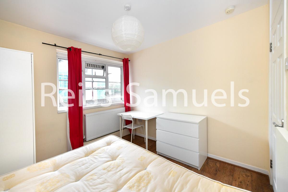 4 bedroom house for rent Patmore Estate, London, SW8 4JY | UniHomes