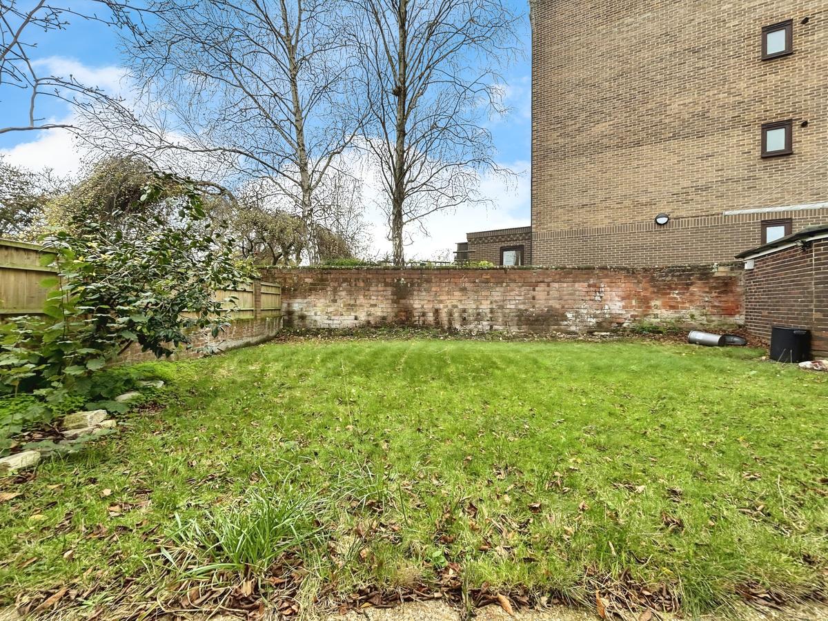 3 bedroom apartment for rent Brookvale Road Southampton, SO17 1QN ...