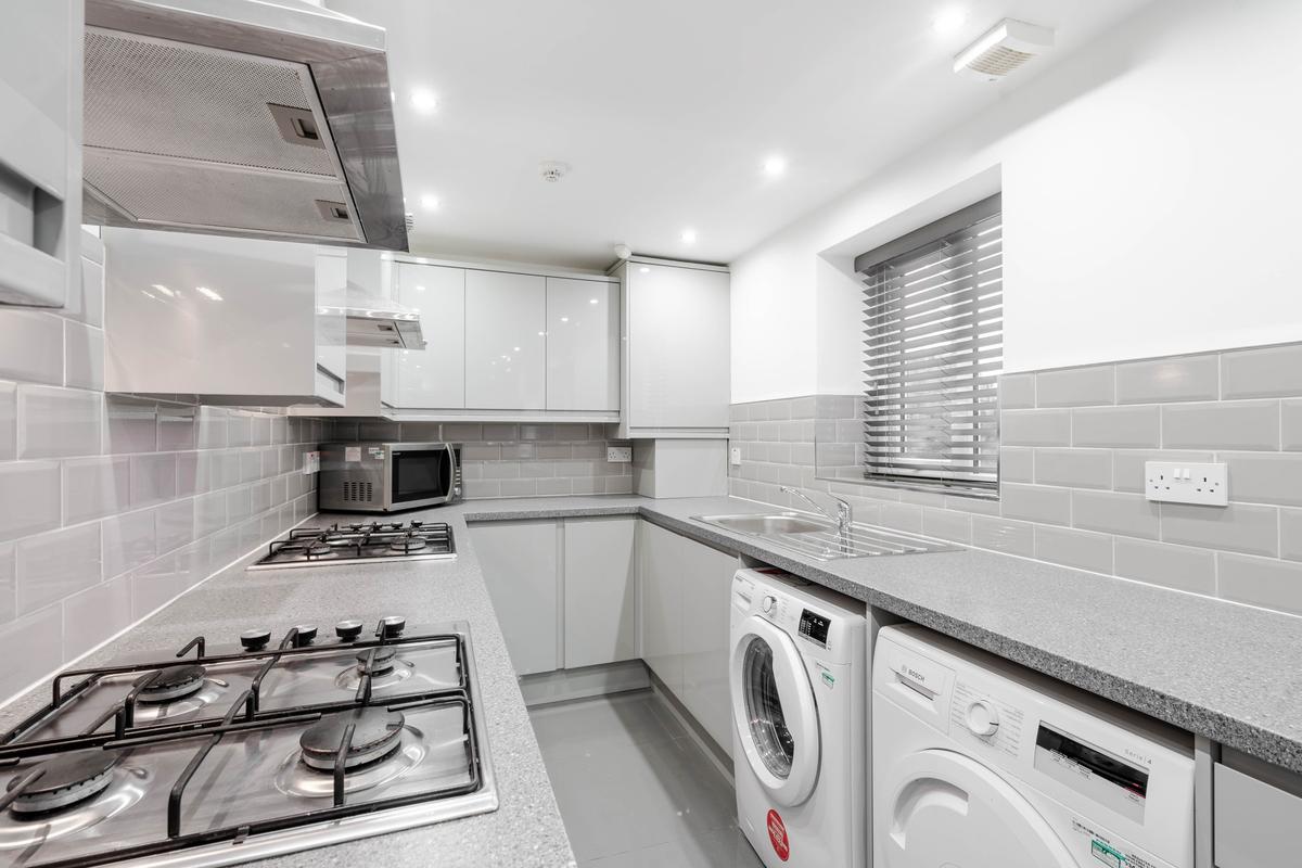 4 bedroom house for rent Whitman Street Liverpool, L15 0HU | UniHomes
