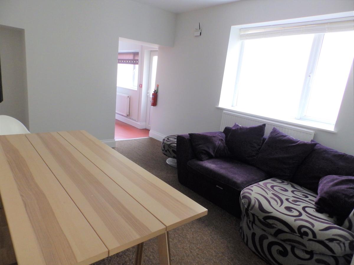 5 bedroom house for rent Walter Road, Swansea, SA1 5RE | UniHomes