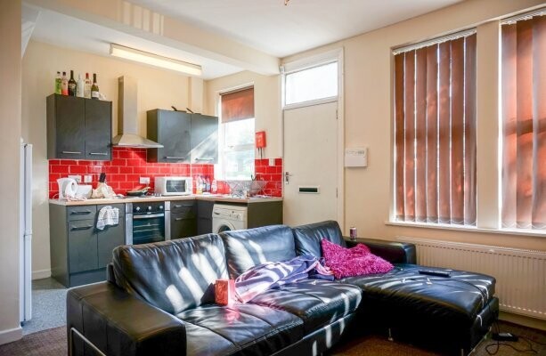 3 bedroom house for rent Graham Avenue Leeds, LS4 2LW | UniHomes