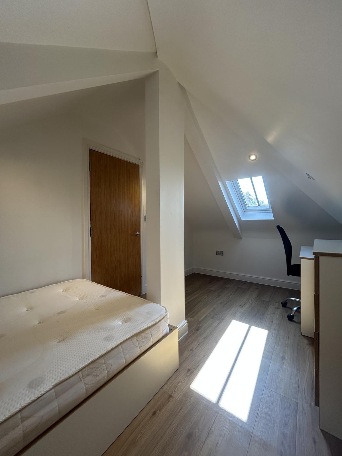 4 bedroom apartment for rent Park Street Bristol, BS1 5JN | UniHomes