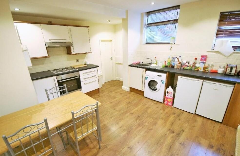 1 bedroom apartment for rent Victoria Road, Leeds, LS6 1DL | UniHomes