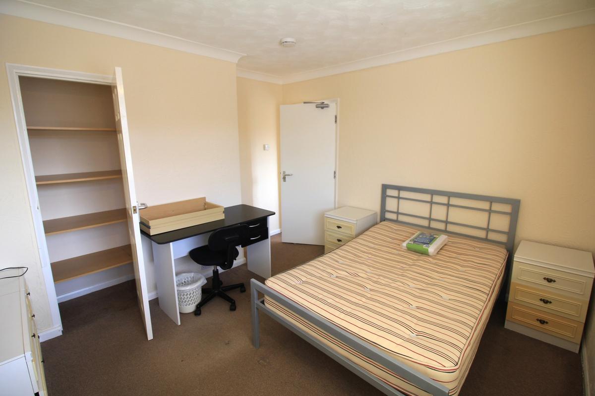 4 bedroom house for rent Hemlin Close Norwich, NR5 8JB | UniHomes